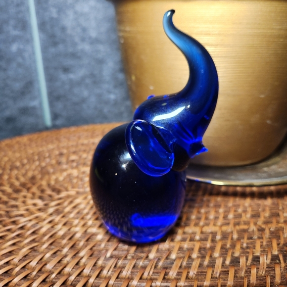 Art | Vintage Cobalt Blue Glass Elephant Figurine Trunk Up Figural ...
